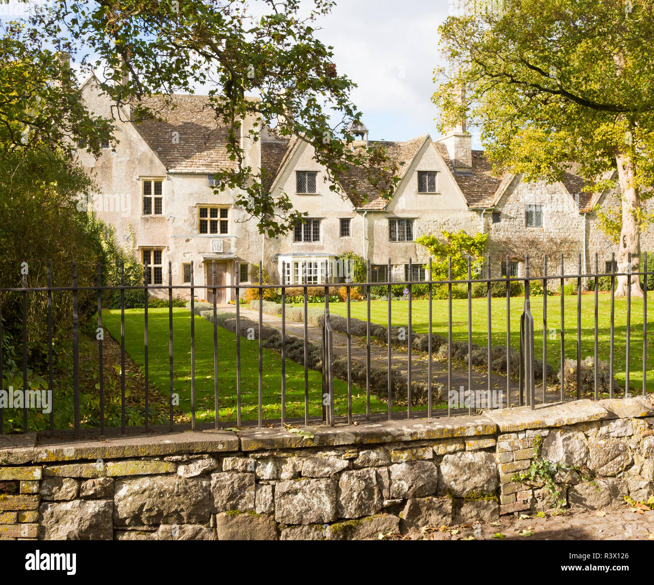 Avebury manor house hi-res stock photography and images - Alamy