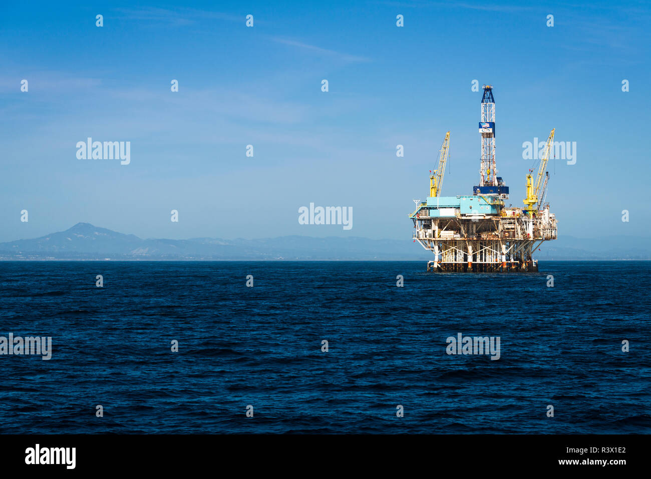 Off-shore oil platform, Santa Barbara Channel, Ventura, California, USA ...