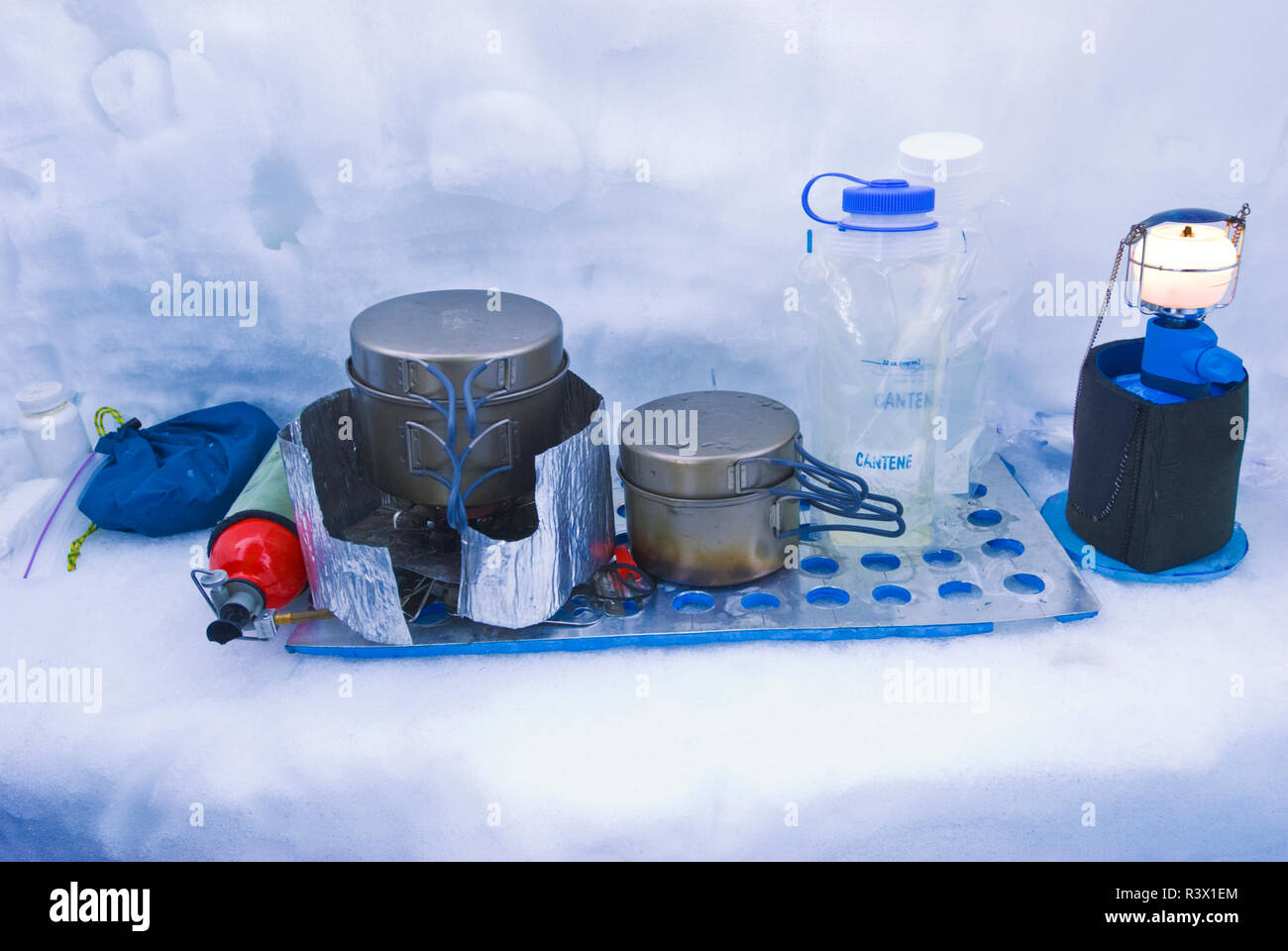 Yosemite national park badger pass ski hi-res stock photography and ...