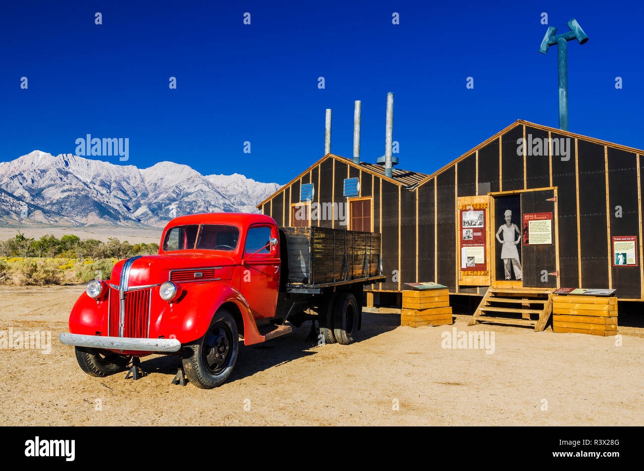 Red truck and mess hall at Manzanar National Historic Site, Lone Pine ...