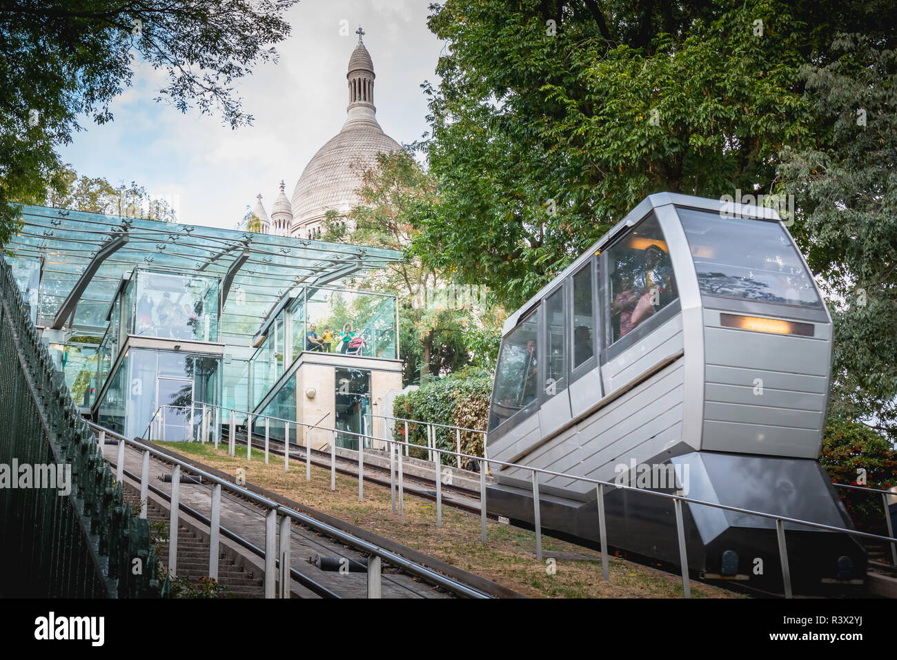 Montmartre funicular sacre coeur basilica hi-res stock photography and ...