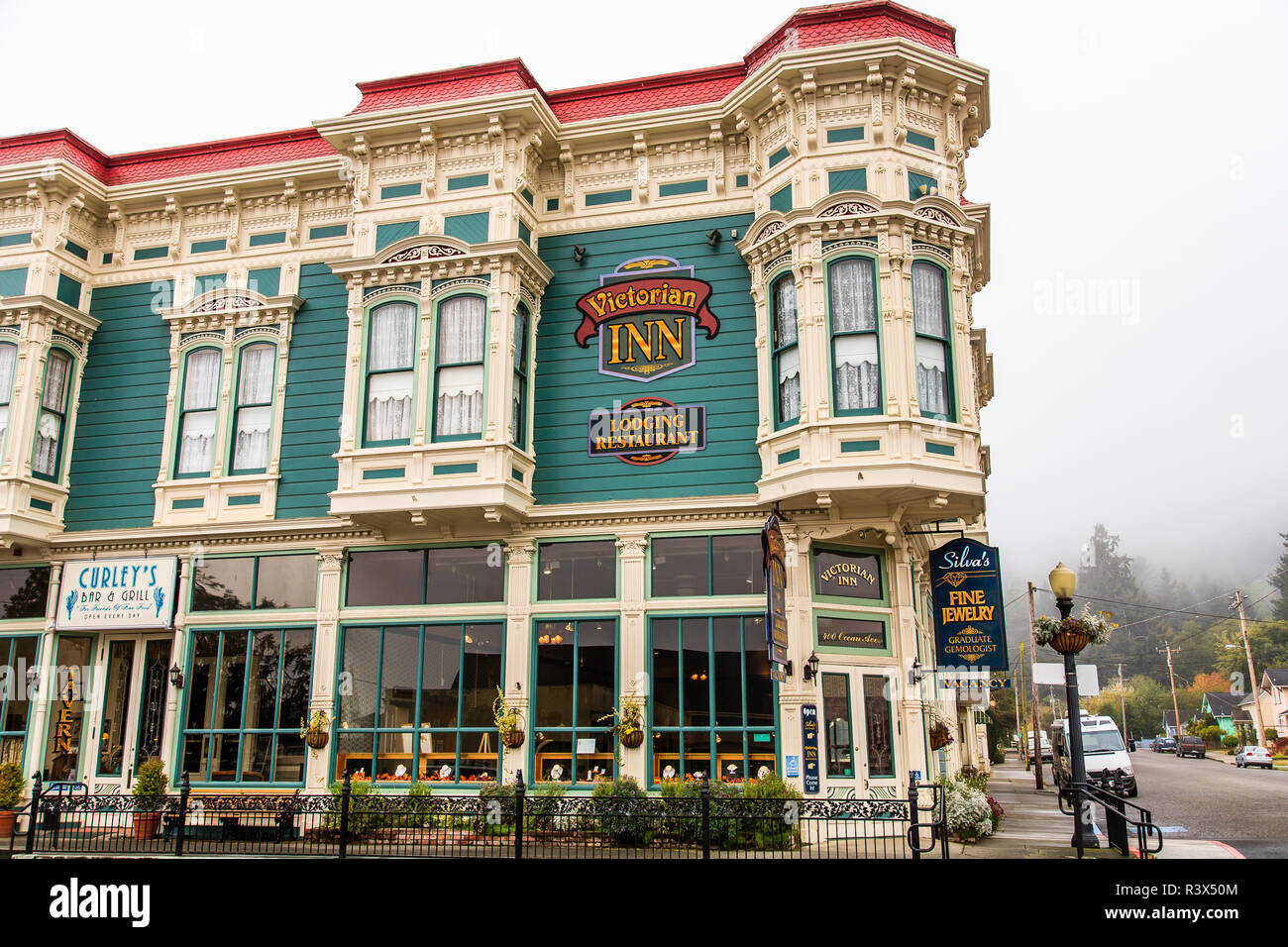 The Victorian Inn. Victorian 'Gingerbread' style architecture in ...