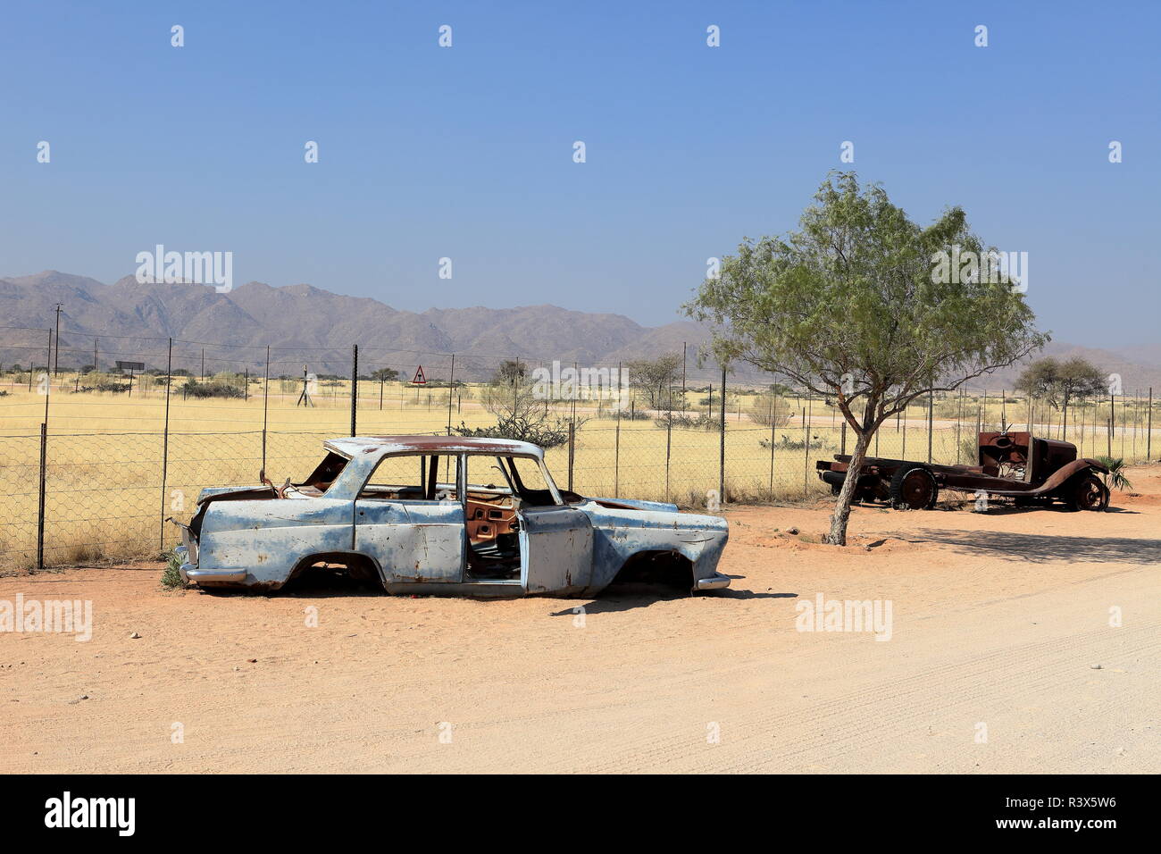Autos in namibia hi-res stock photography and images - Alamy