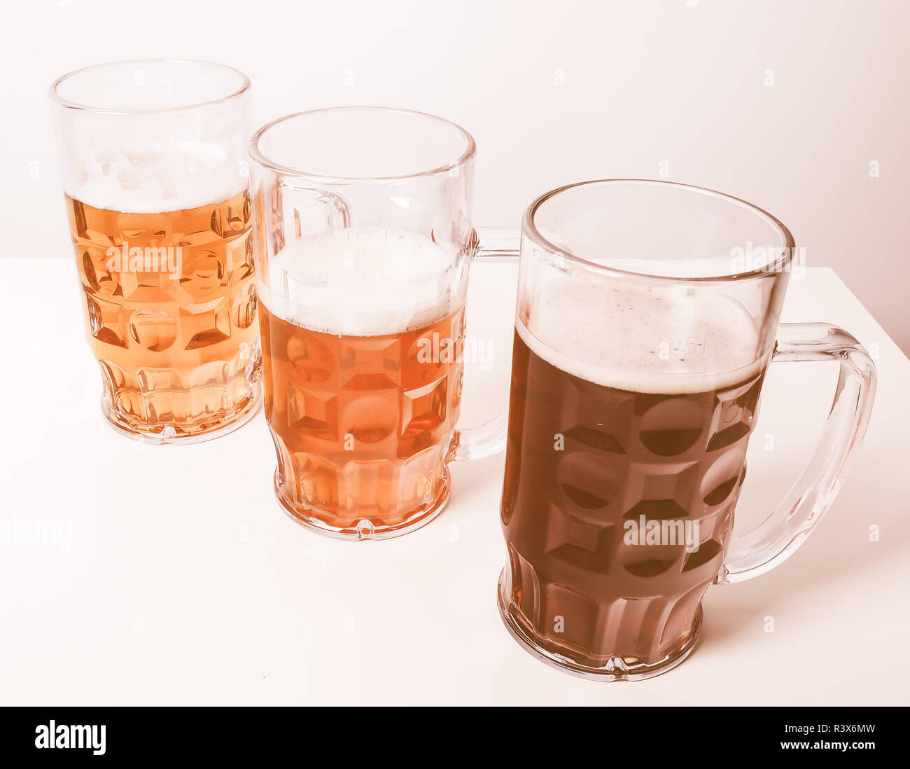 Retro looking pint beer hi-res stock photography and images - Alamy