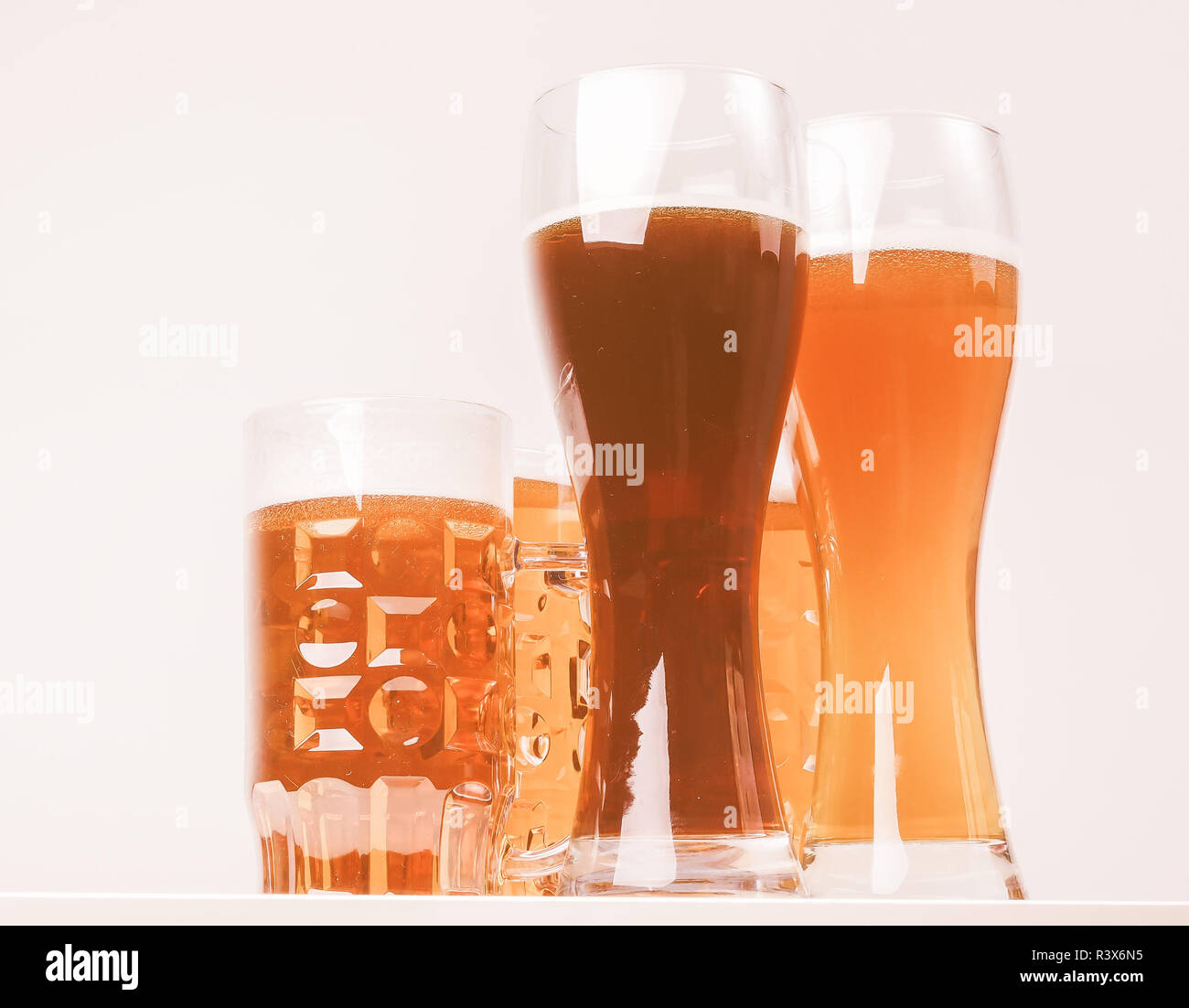 Retro looking pint beer hi-res stock photography and images - Alamy