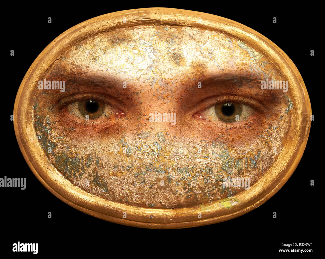 Curved eyes hi-res stock photography and images - Alamy