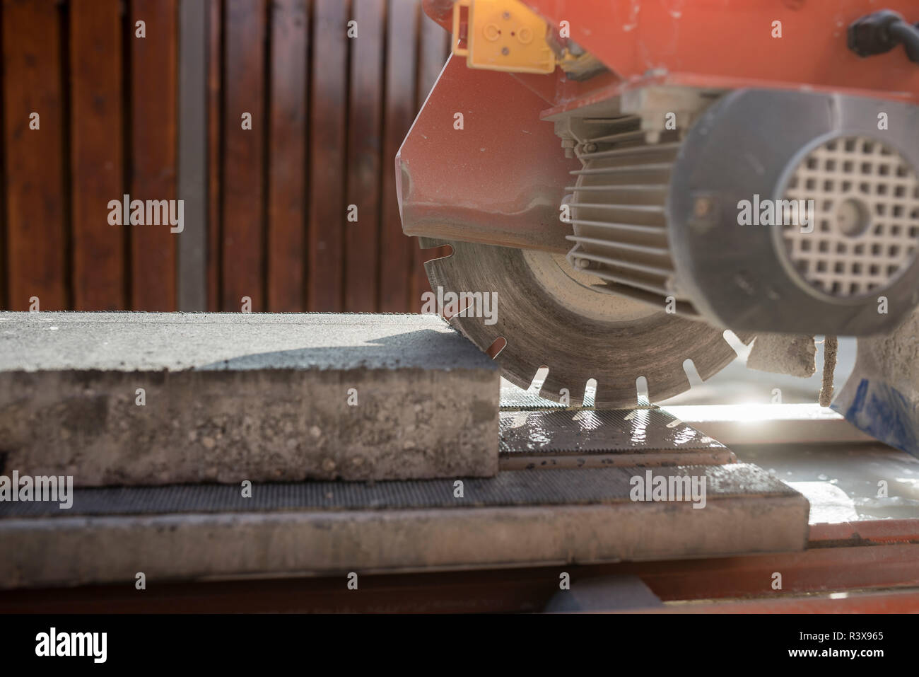 Rotating Saw Stock Photos & Rotating Saw Stock Images - Alamy