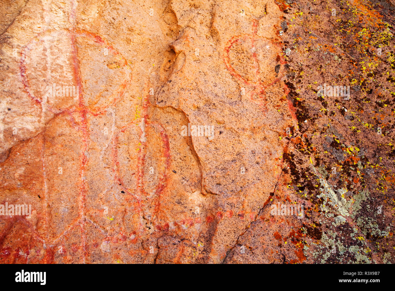 Rock with native carvings hi-res stock photography and images - Alamy