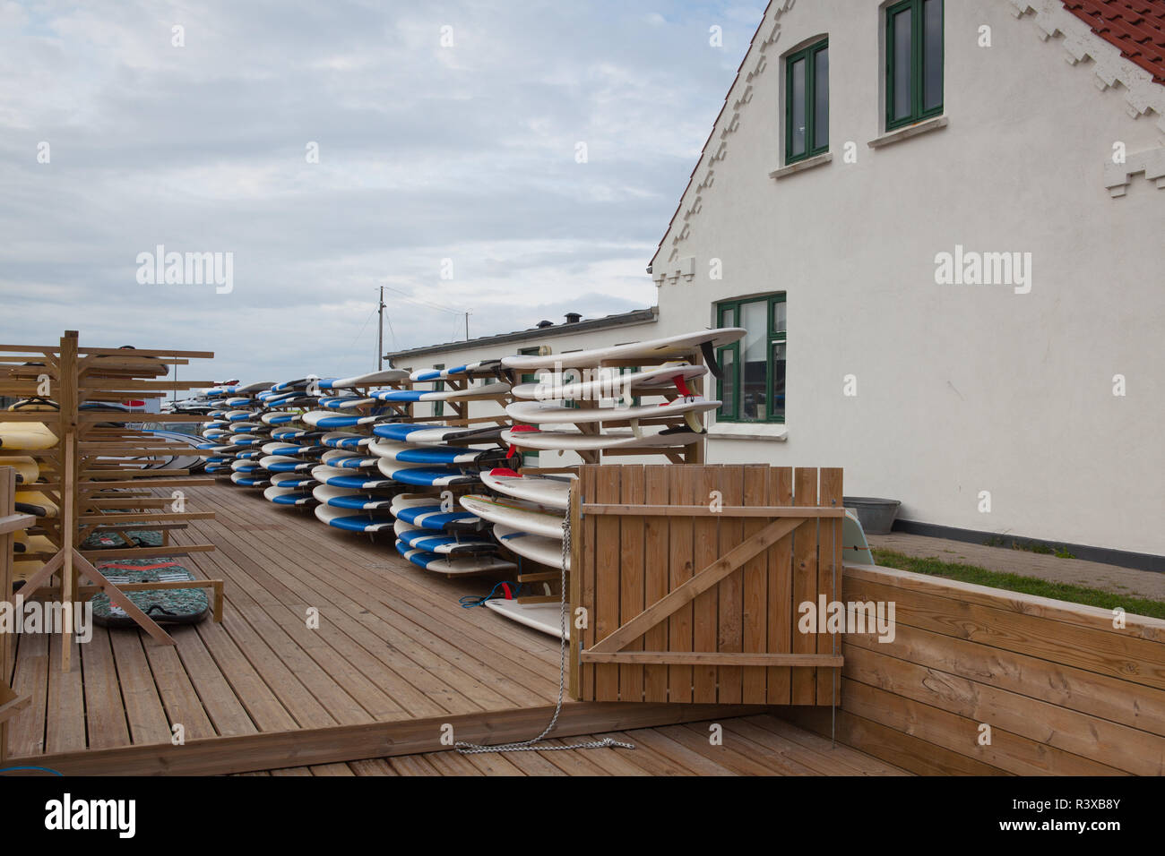 Rental beach hut hi-res stock photography and images - Alamy
