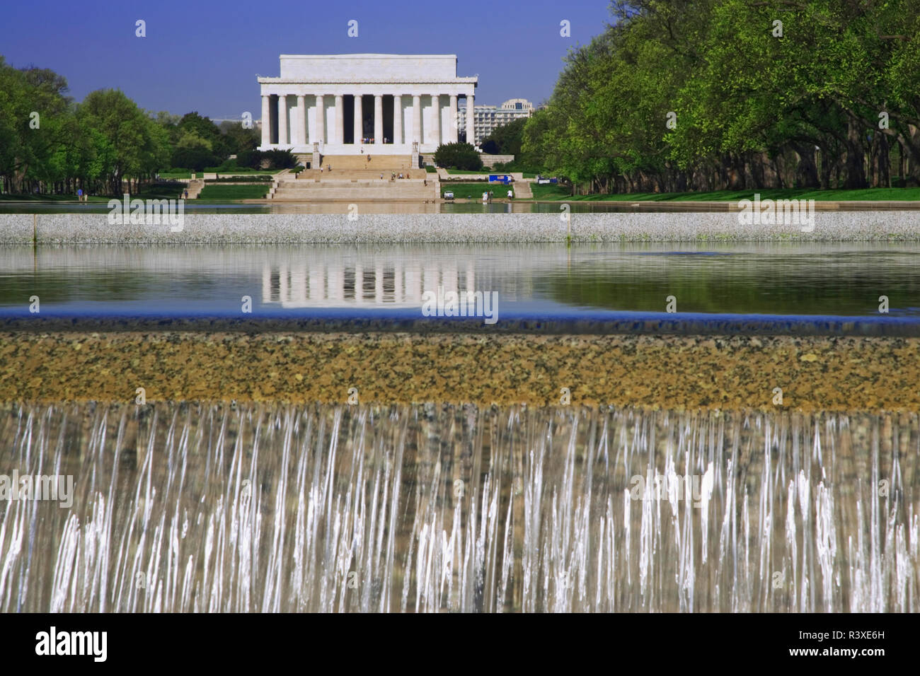 Lincoln memorial waterfall hi-res stock photography and images - Alamy
