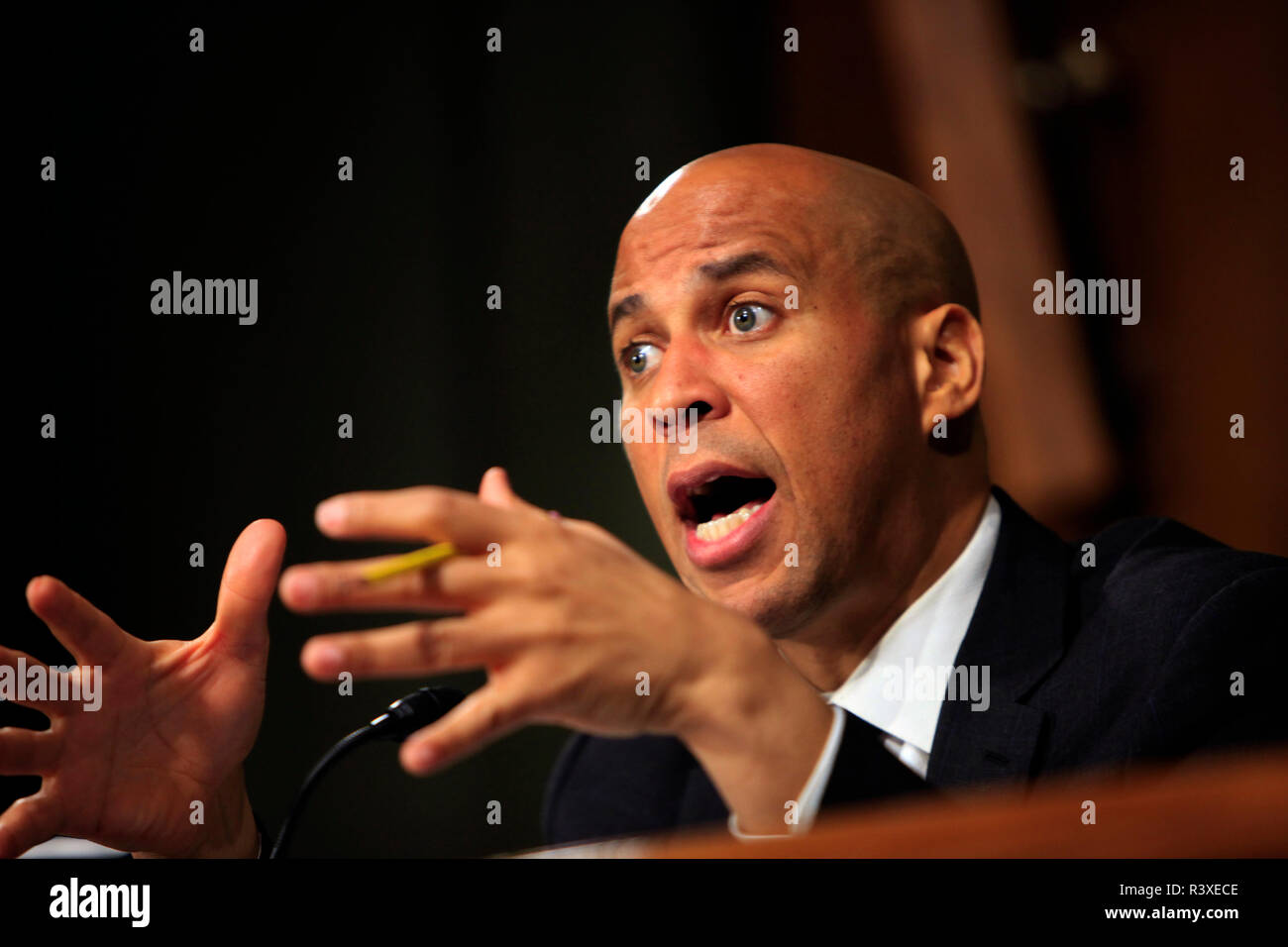 Senator corey booker hi-res stock photography and images - Alamy