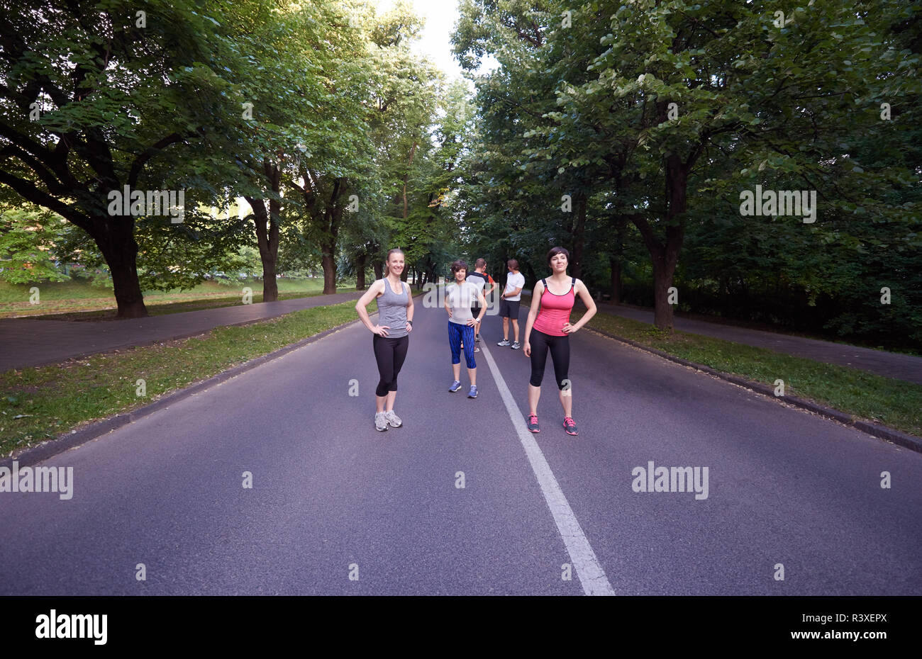 people group jogging Stock Photo - Alamy