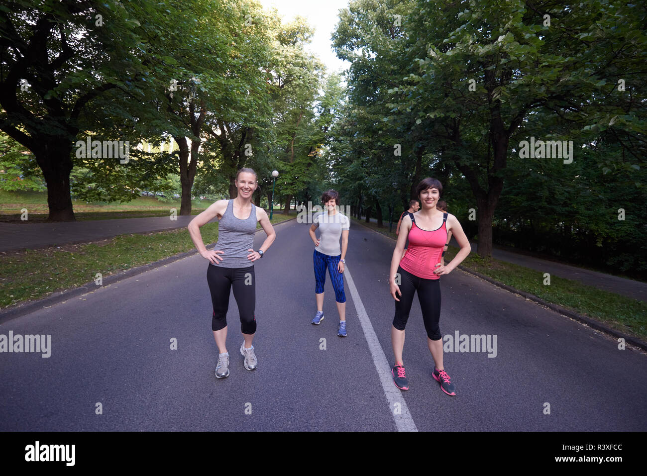 people group jogging Stock Photo - Alamy