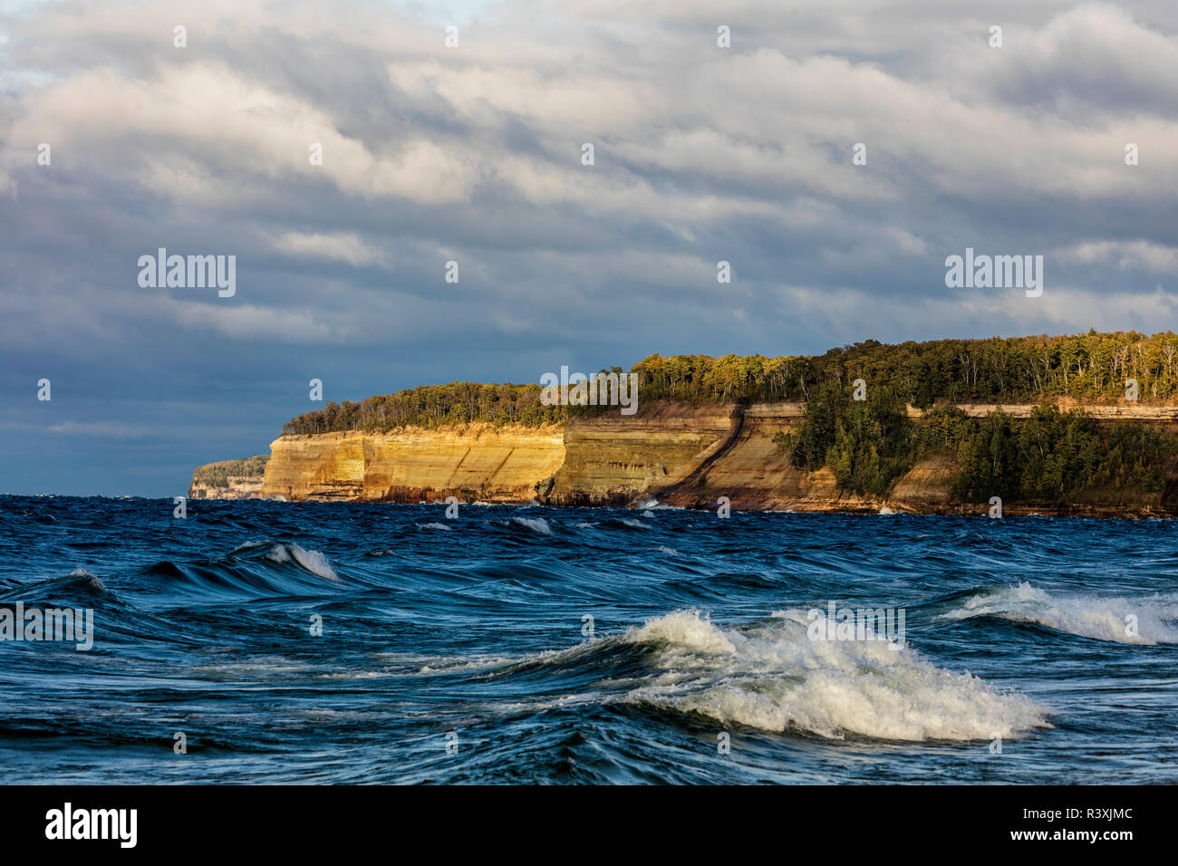 Lake Superior waves with cliffs in Pictured Rocks National Lakeshore ...
