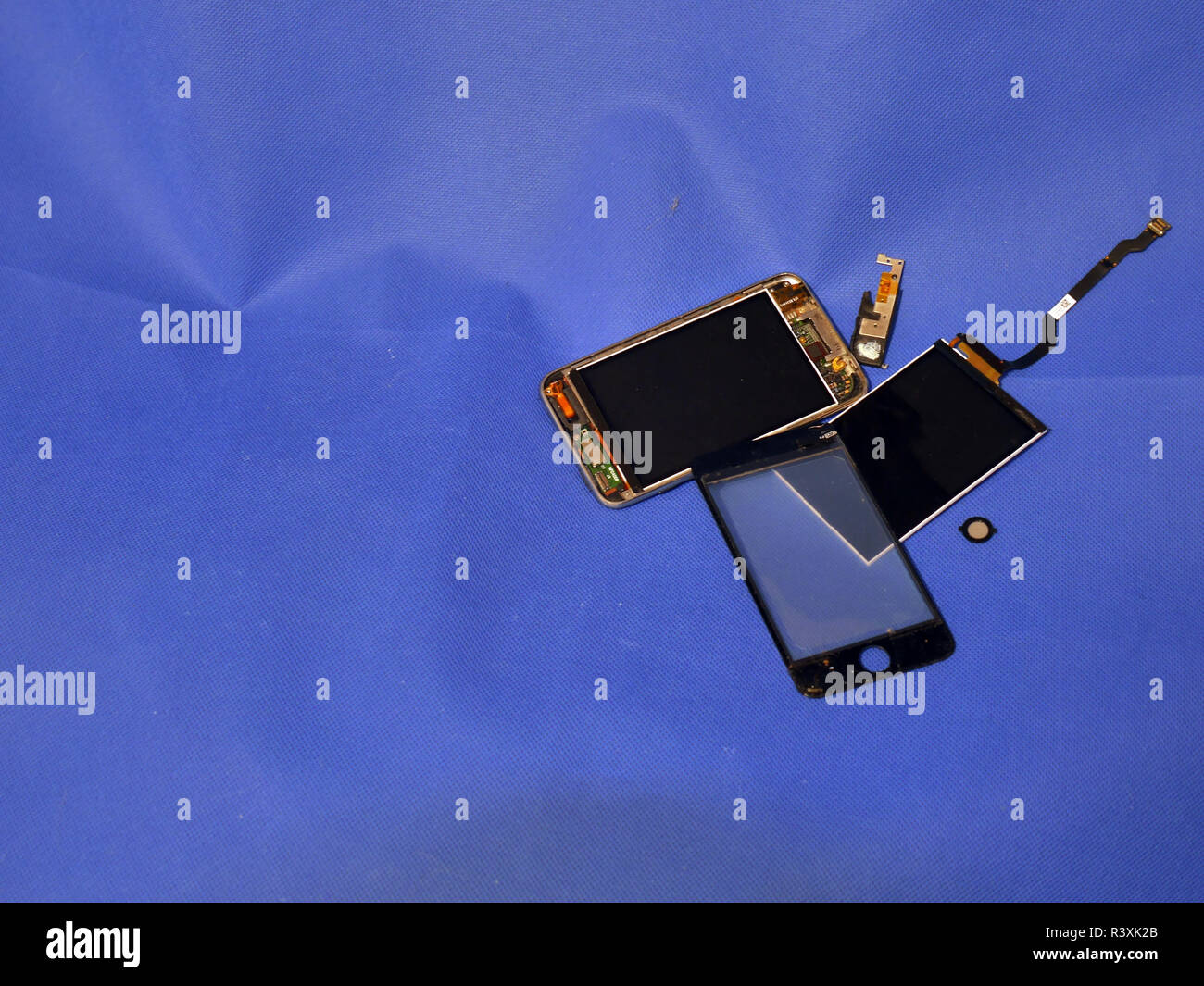 Broken Technology. Ready to to be recycled old and obsolete broken ...