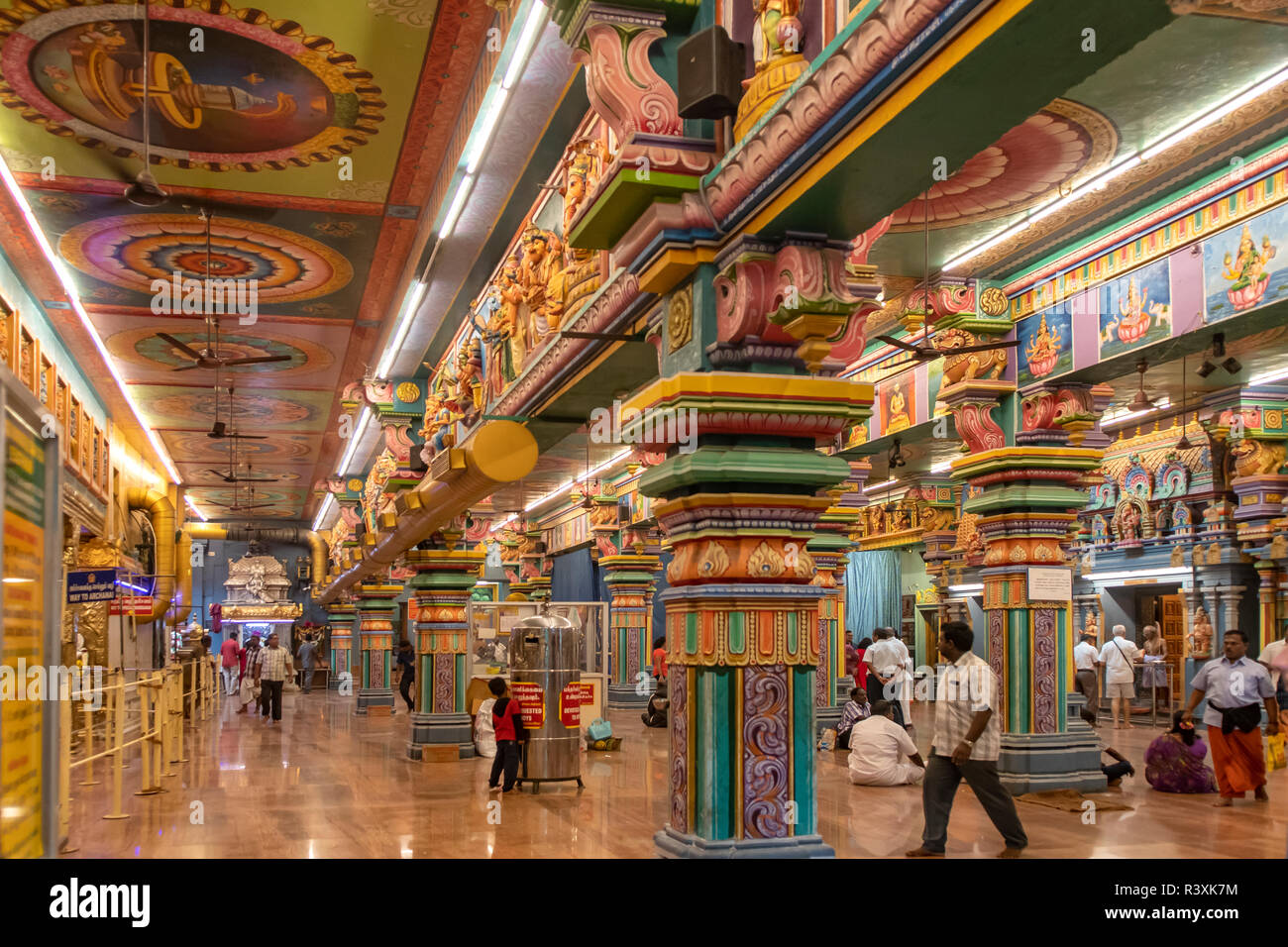 Manakula vinayagar temple hi-res stock photography and images - Alamy