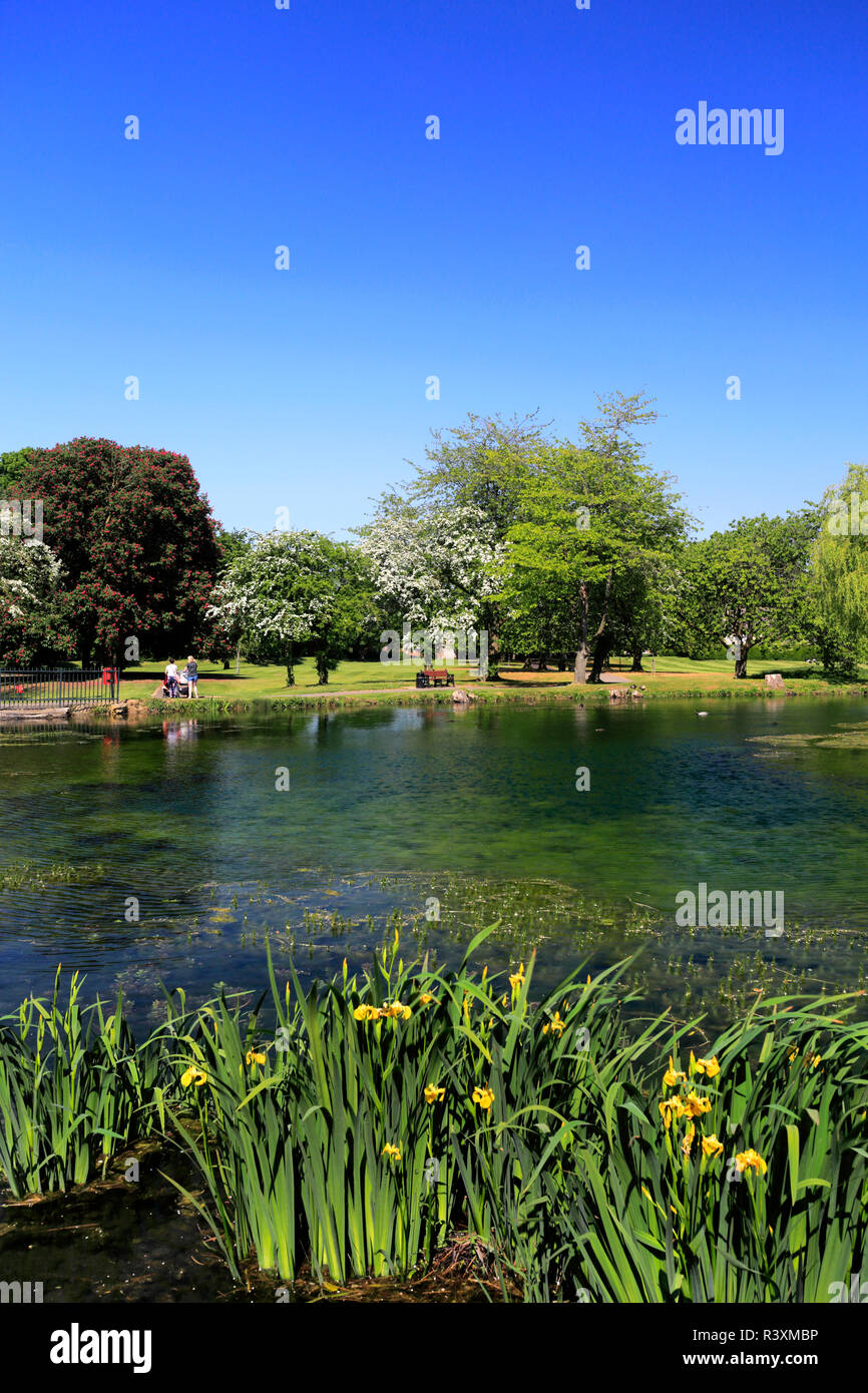 The War Memorial Gardens, Bourne Eau, Bourne town; Lincolnshire ...