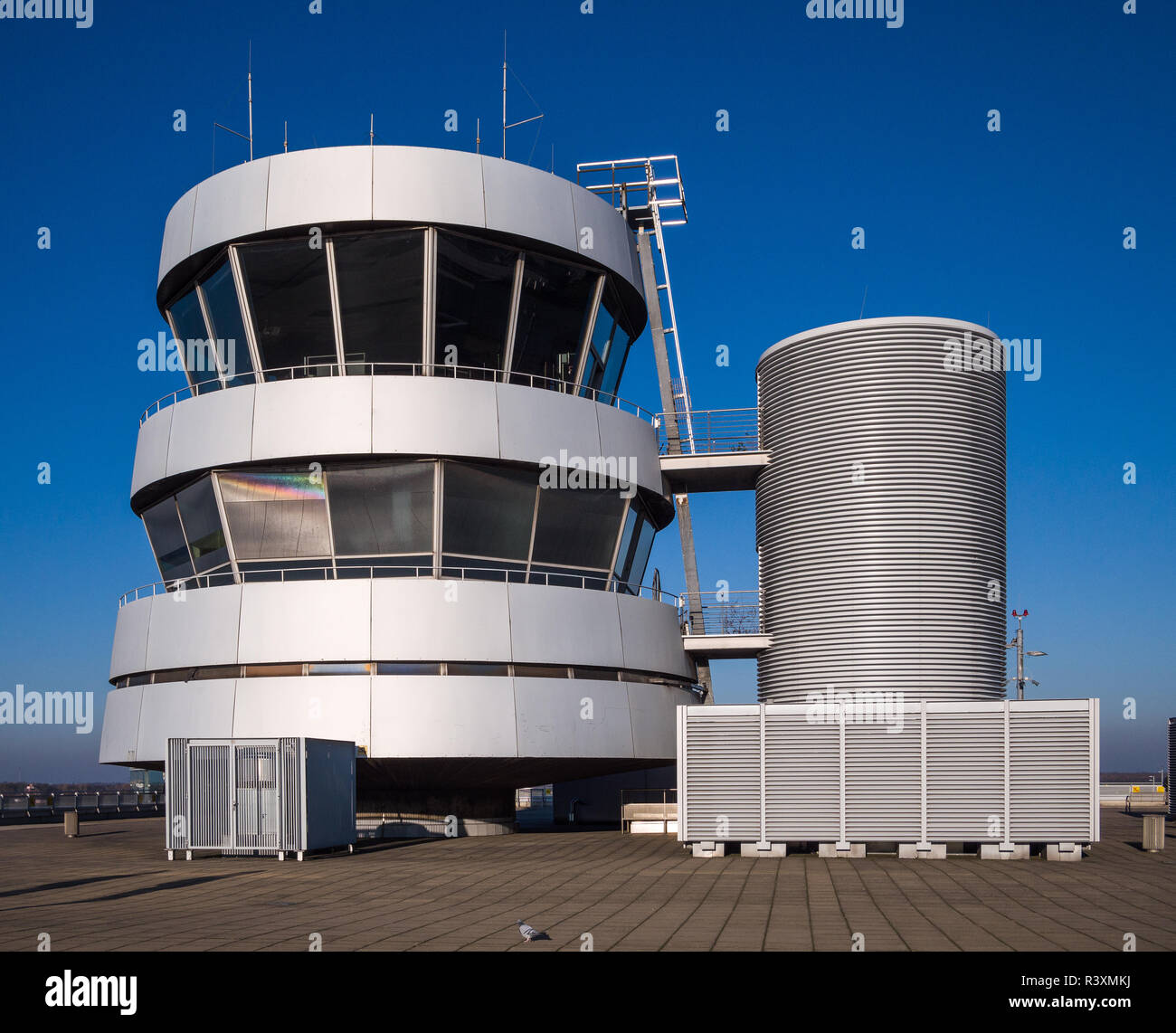 Functional architecture hi-res stock photography and images - Alamy