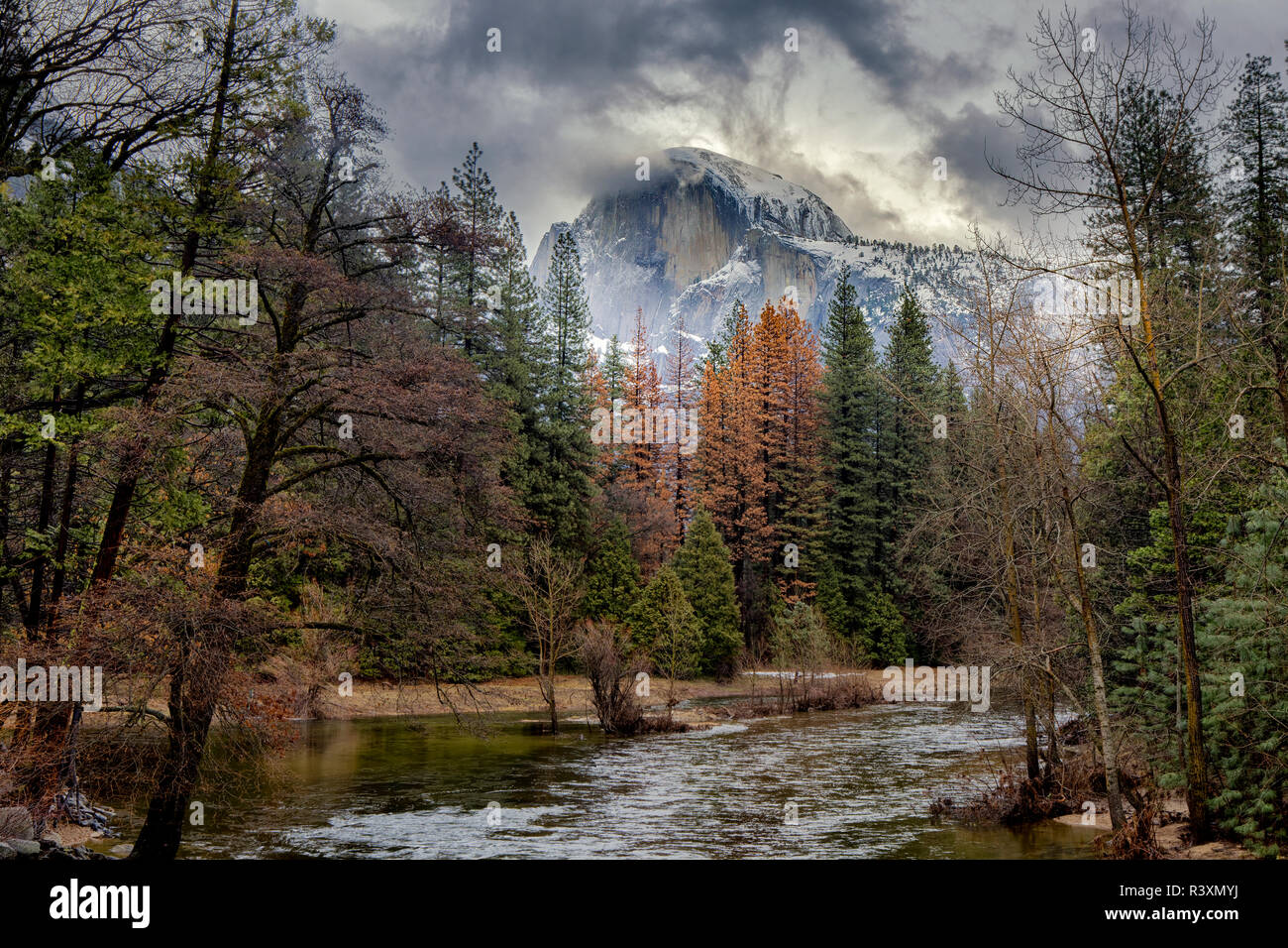 Half Dome View from Sentinel Bridge in Winter. Yosemite National Park ...