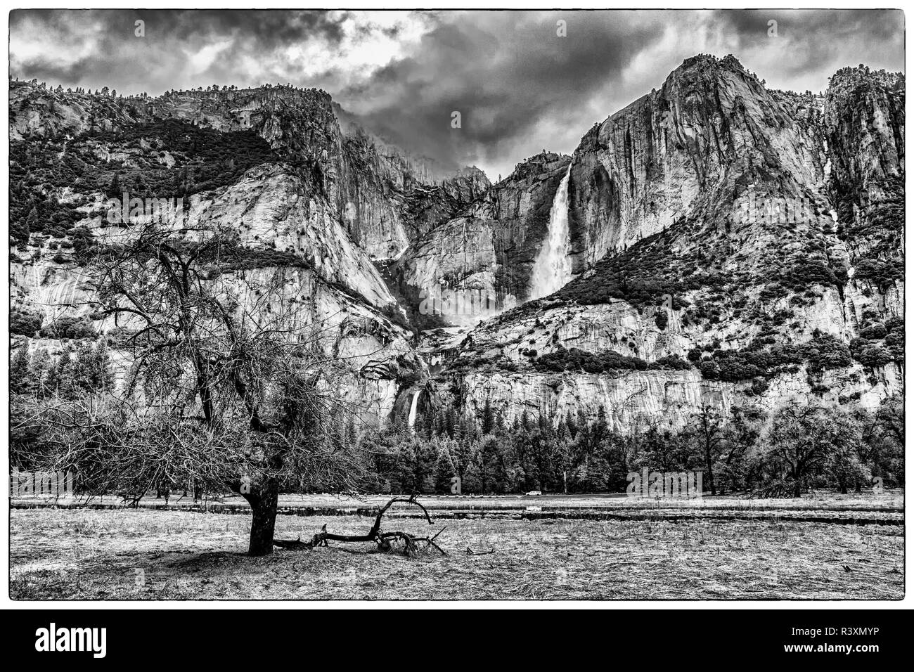 Upper lower falls in Black and White Stock Photos & Images - Alamy