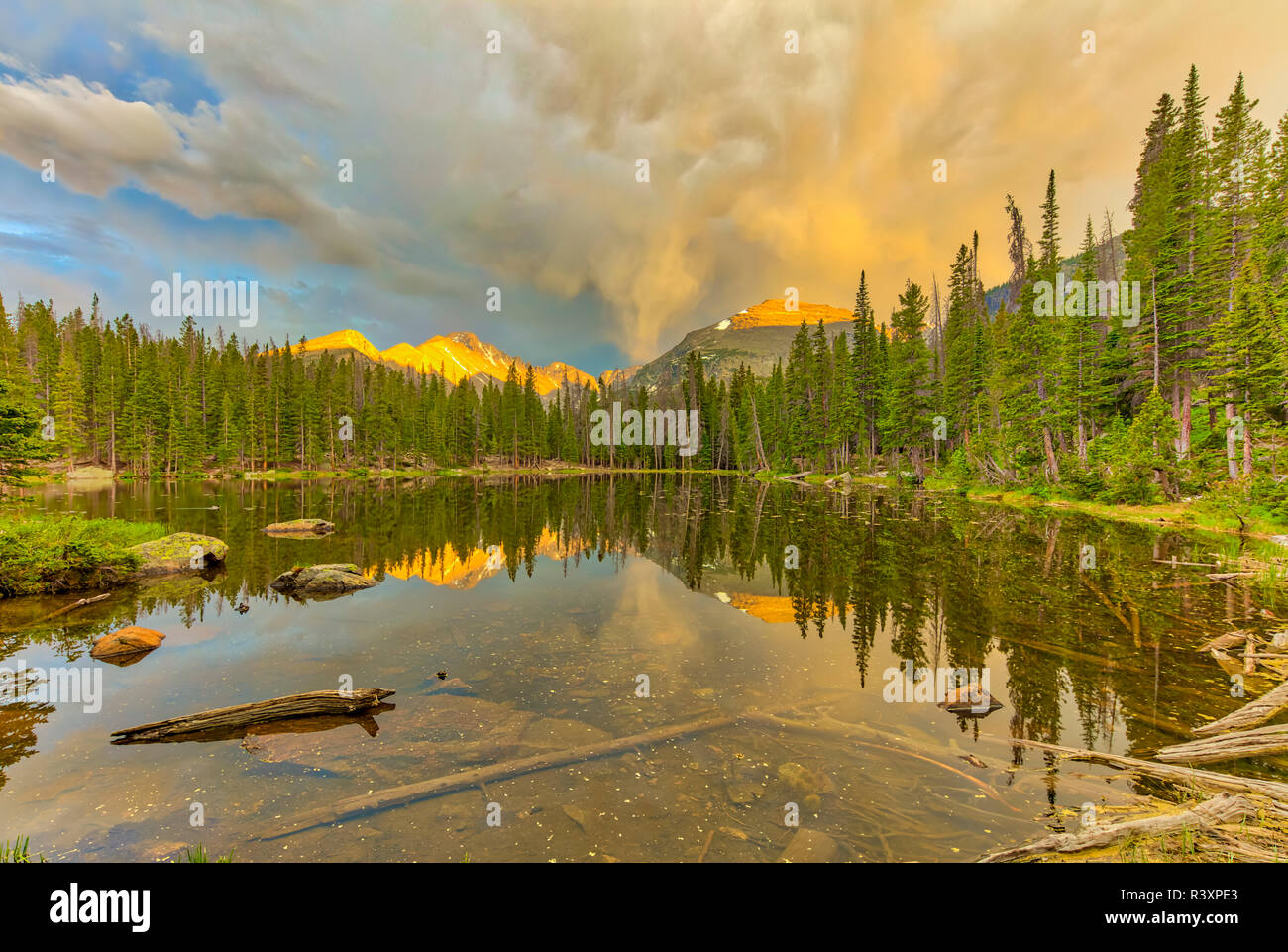 Nymph lake hi-res stock photography and images - Alamy