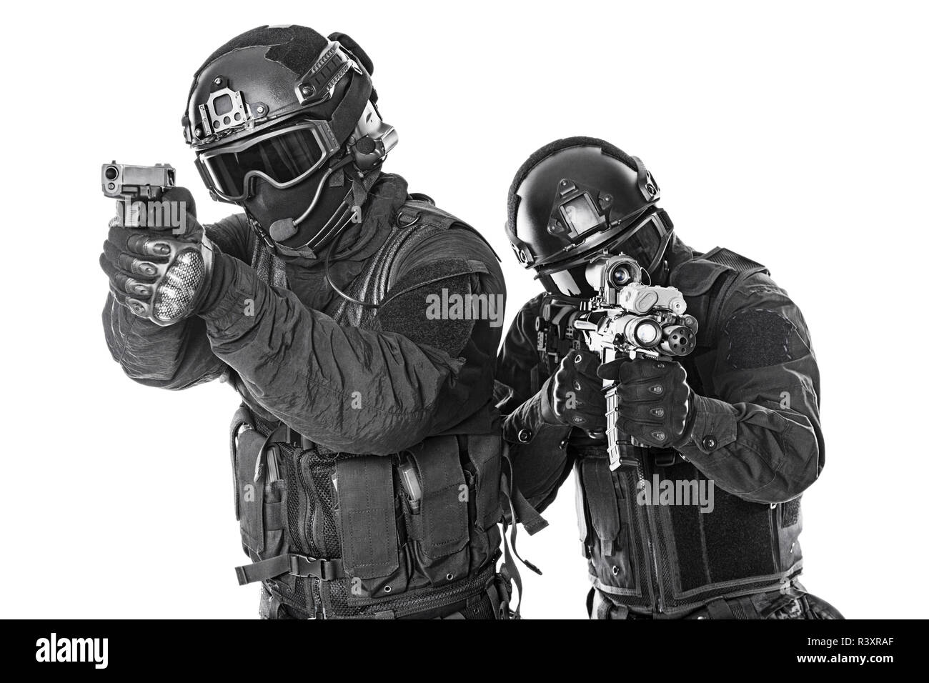 Swat officers hi-res stock photography and images - Alamy