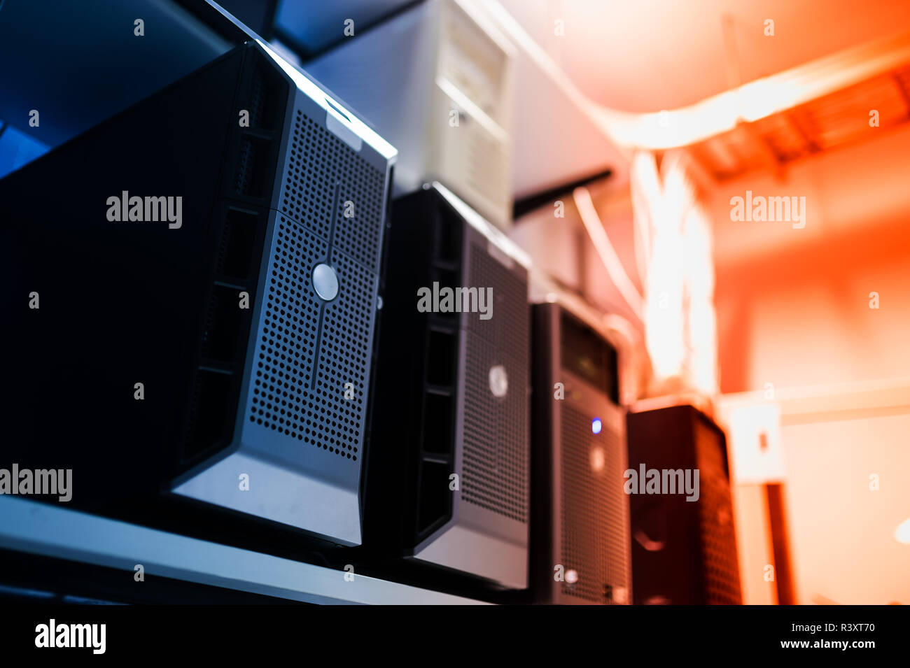 Server room staff equipment hi-res stock photography and images - Alamy