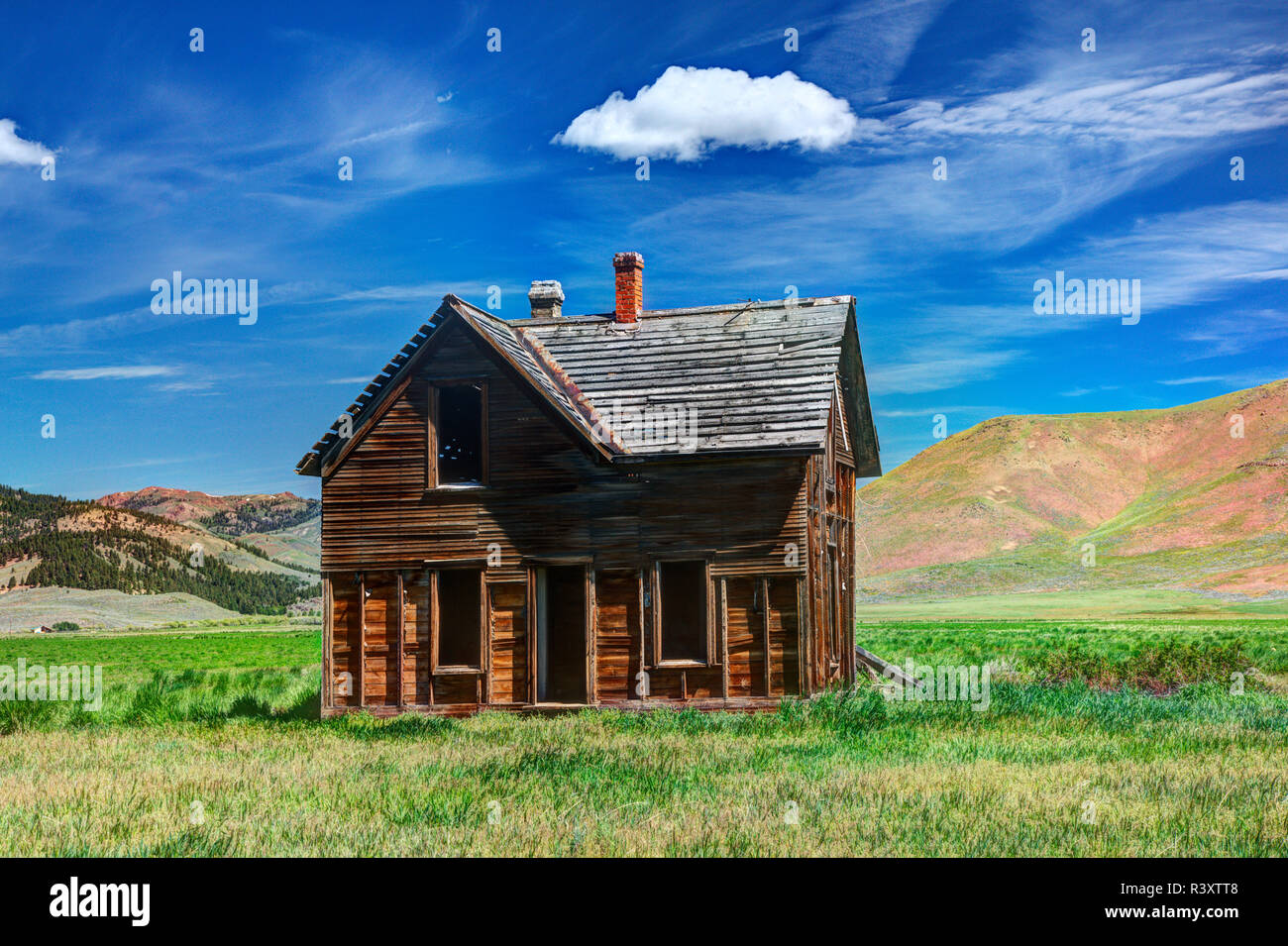 America old house field hi-res stock photography and images - Alamy