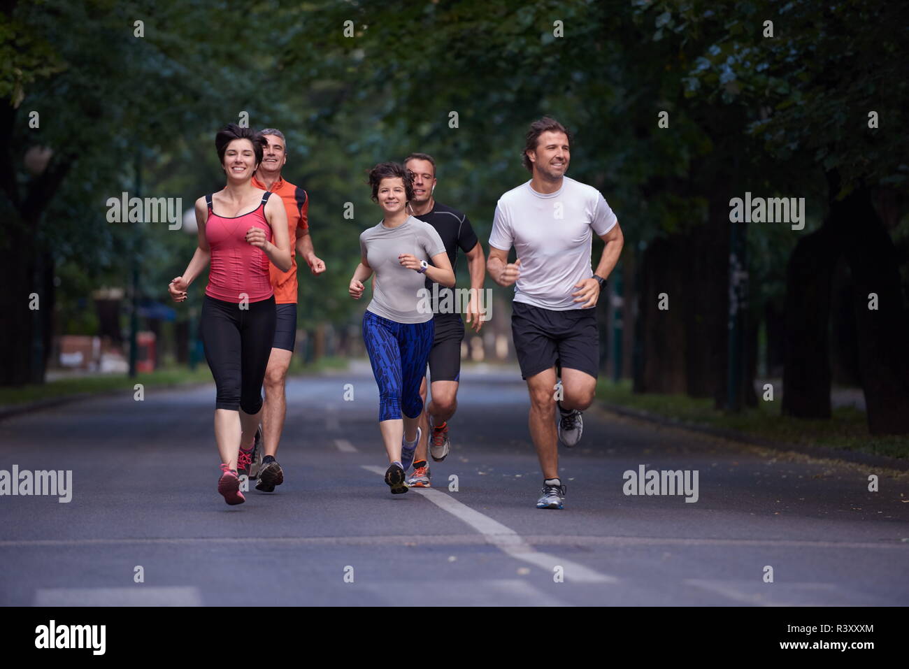 people group jogging Stock Photo - Alamy