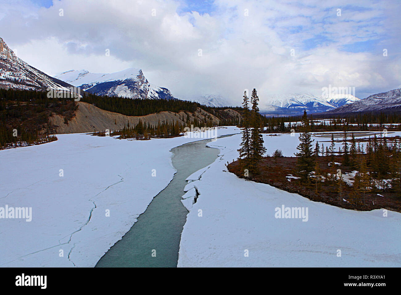 North saskatchewan river hi-res stock photography and images - Alamy