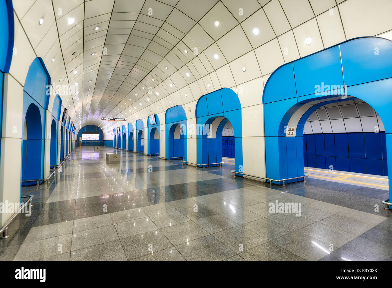 Kazakhstan train hi-res stock photography and images - Alamy
