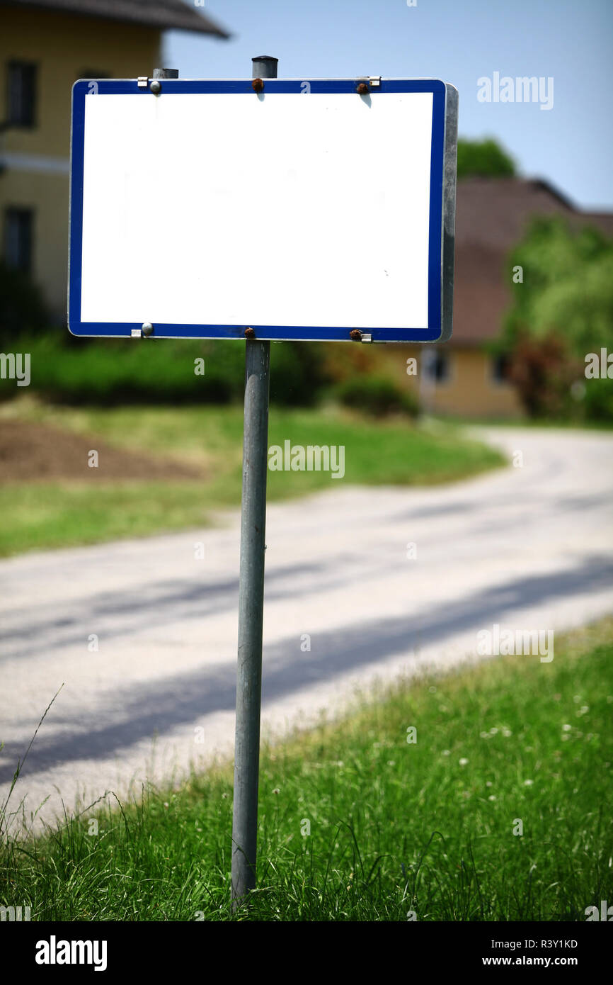 Empty white sign Stock Photo - Alamy
