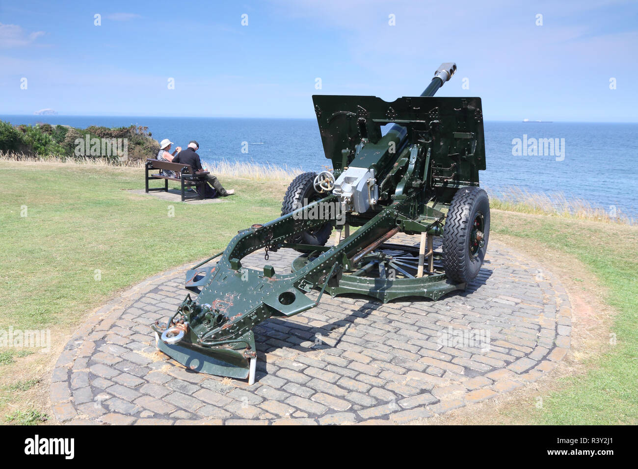 25 pounder hi-res stock photography and images - Alamy