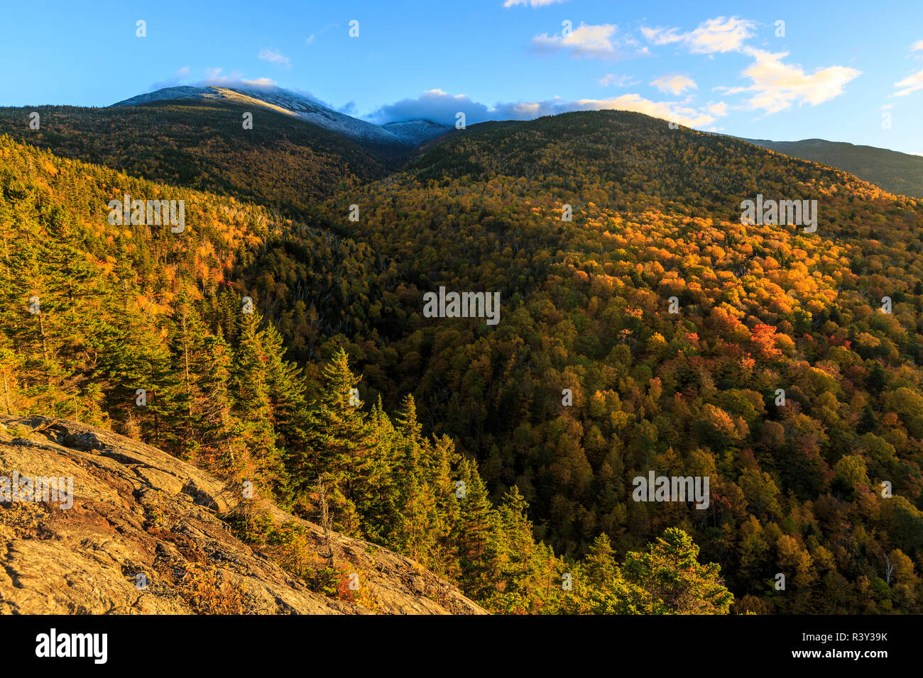 Fall foliage on Mount Madison in New Hampshire's White Mountain ...