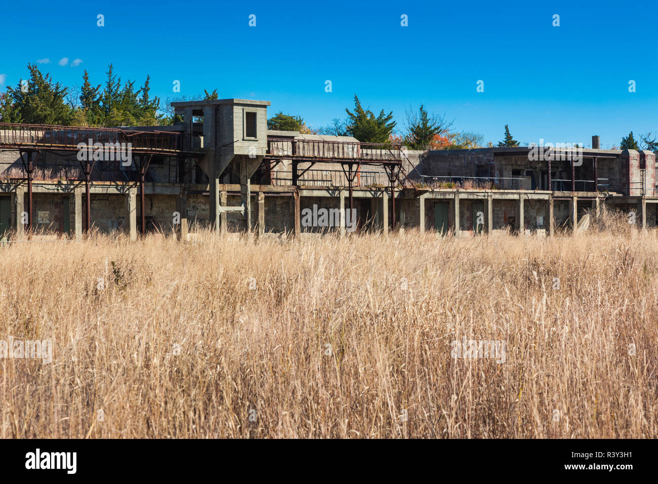 USA, New Jersey, Sandy Hook, Gateway National Recreation Area, ruins of ...