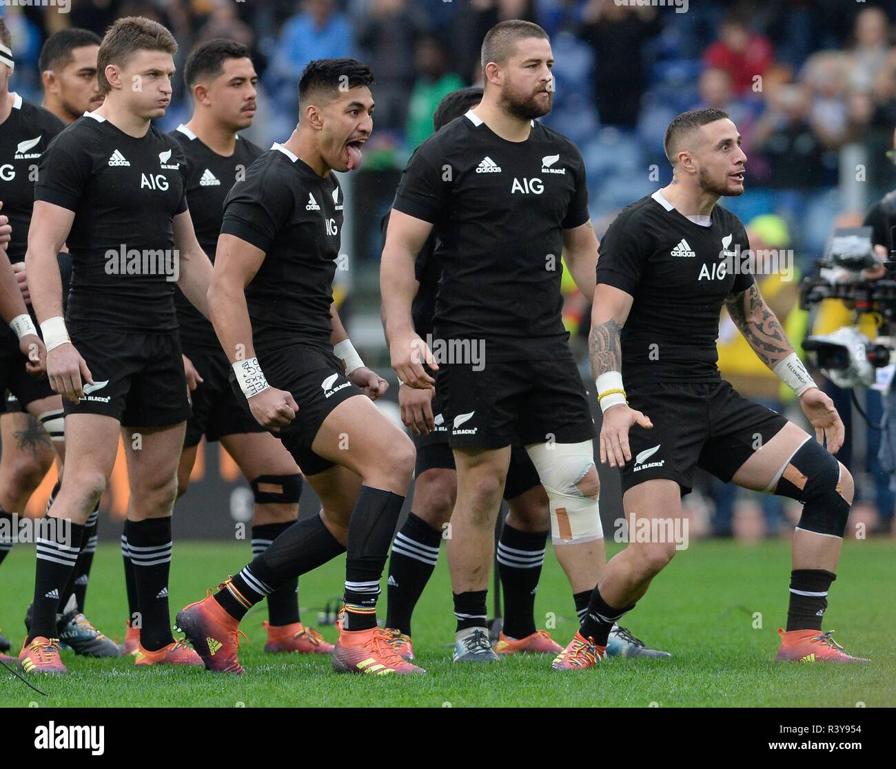 New zealand rugby haka hi-res stock photography and images - Alamy