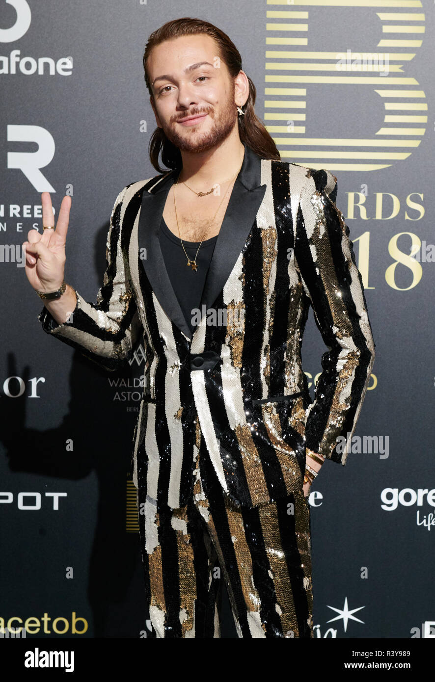 Berlin, Germany. 24th Nov, 2018. Blogger and presenter Riccardo ...