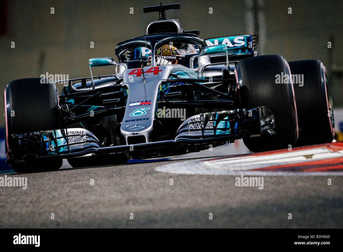Abu Dhabi, UAE. 24th Nov 2018. Mercedes AMG Petronas F1 Team’s British ...