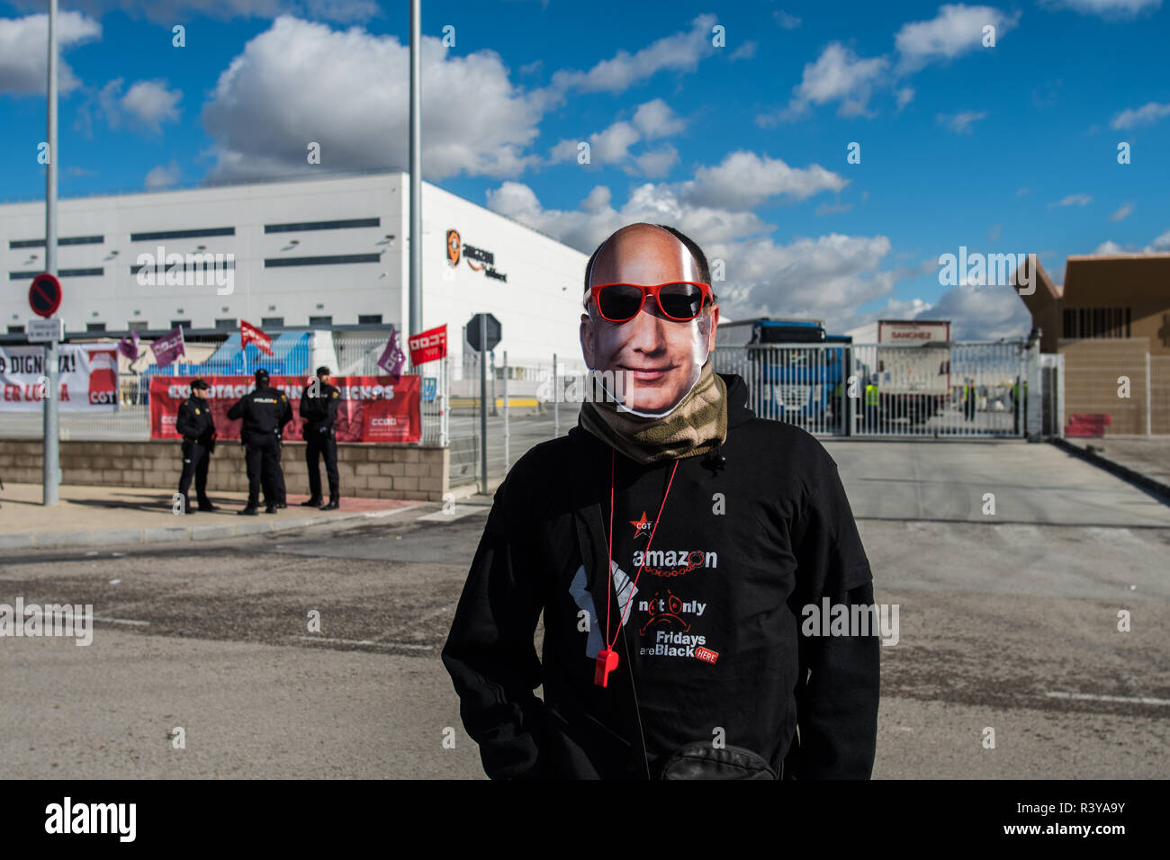 Jeff bezos mask hi-res stock photography and images - Alamy