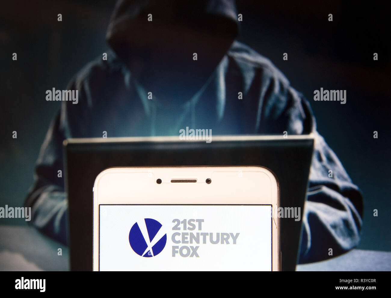 Hacker fox hi-res stock photography and images - Alamy