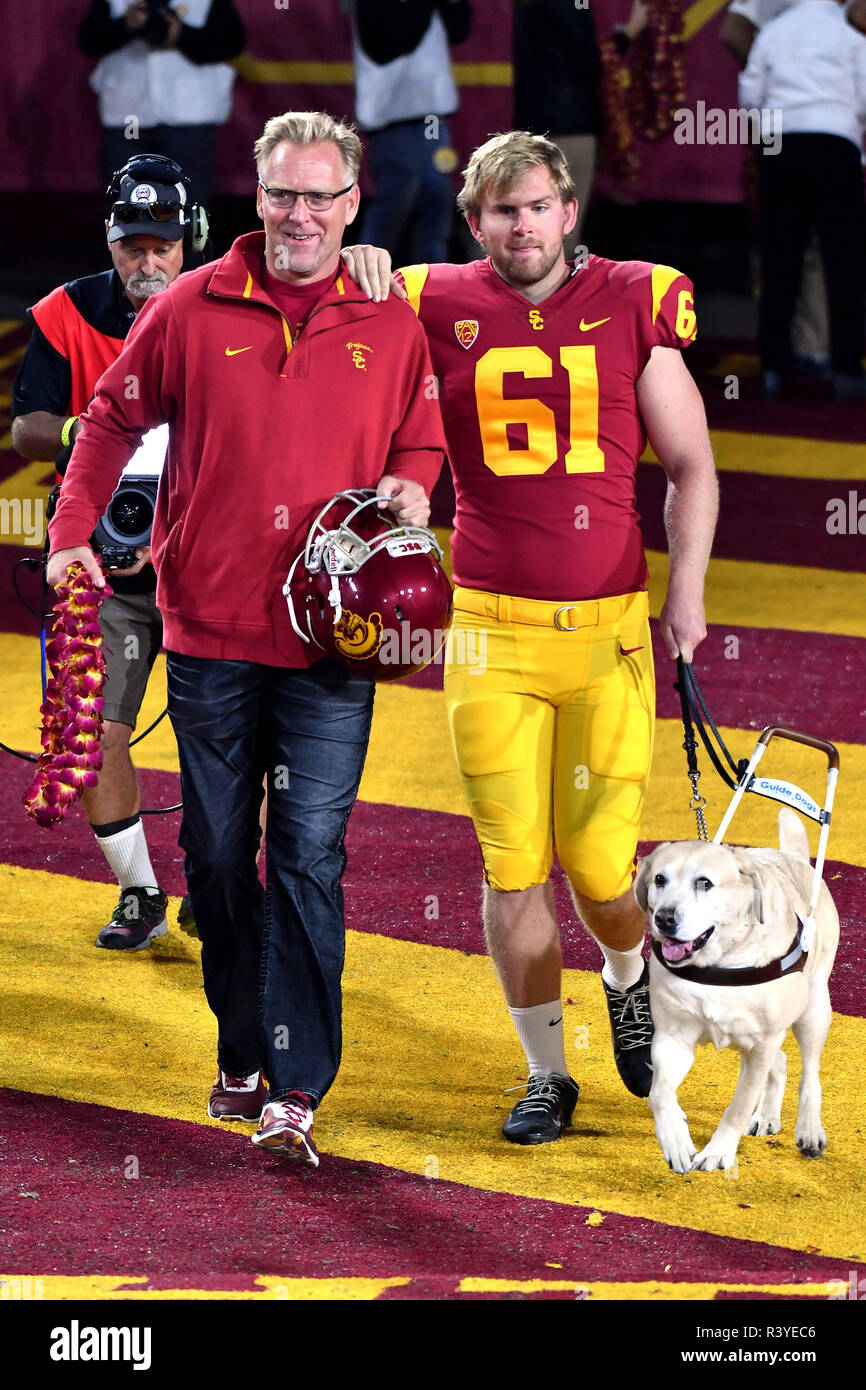 Los Angeles, CA, USA. 24th Nov, 2018. USC Trojans long snapper Jake ...
