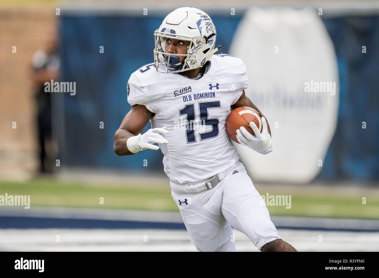 Houston, TX, USA. 24th Nov, 2018. Old Dominion Monarchs wide receiver ...