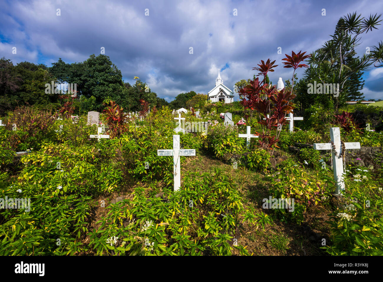 Polynesian grave hi-res stock photography and images - Alamy