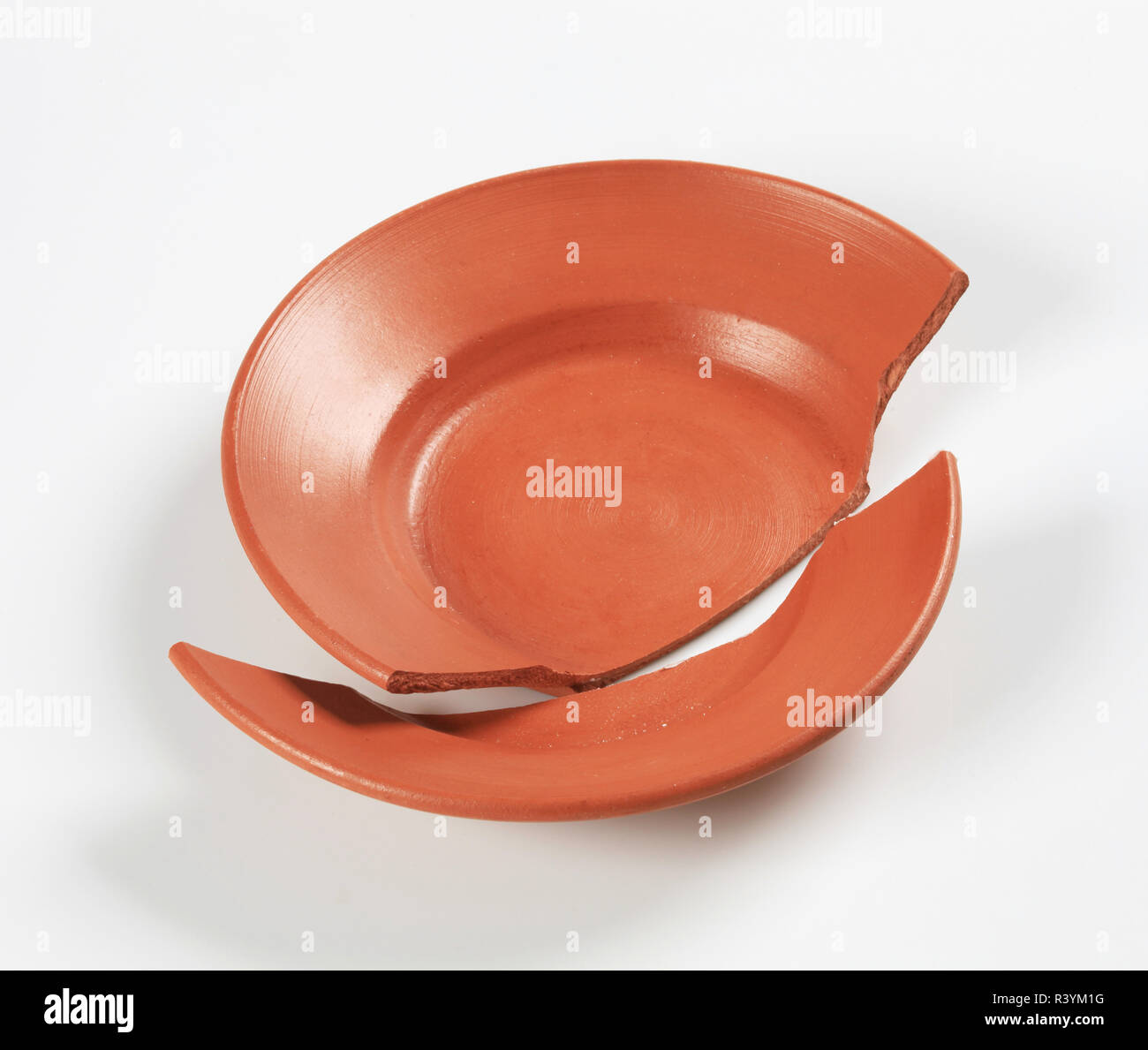 Broken plate hi-res stock photography and images - Alamy