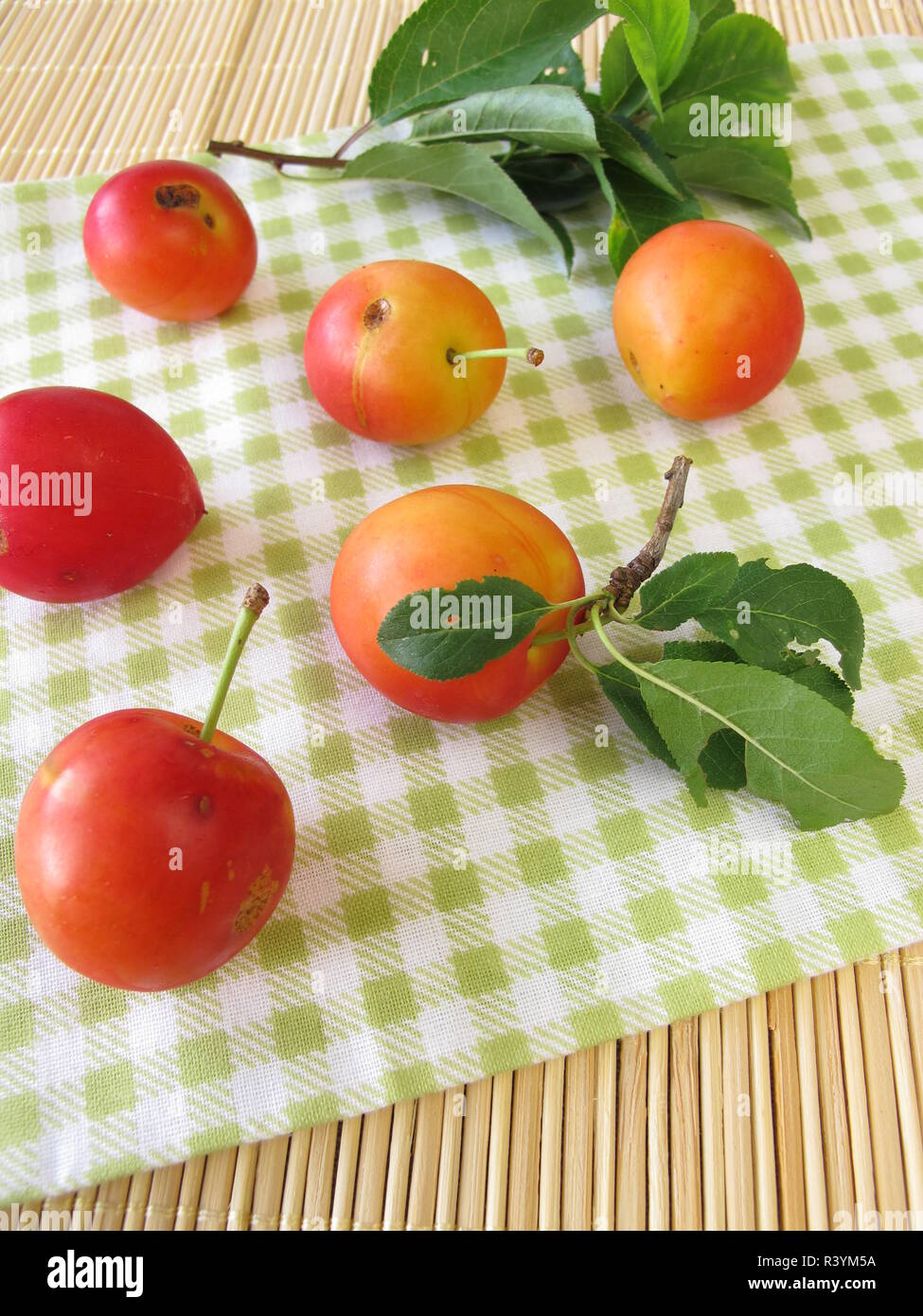 red cherry plums Stock Photo - Alamy
