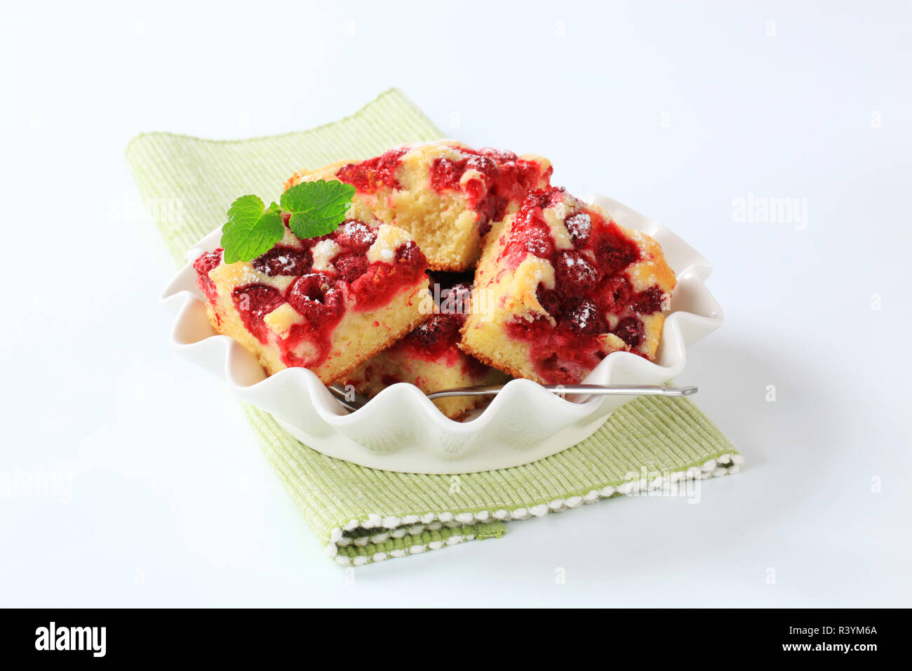 raspberry sponge cake Stock Photo - Alamy