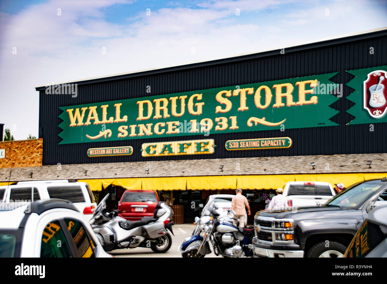 Wall drug store hi-res stock photography and images - Alamy
