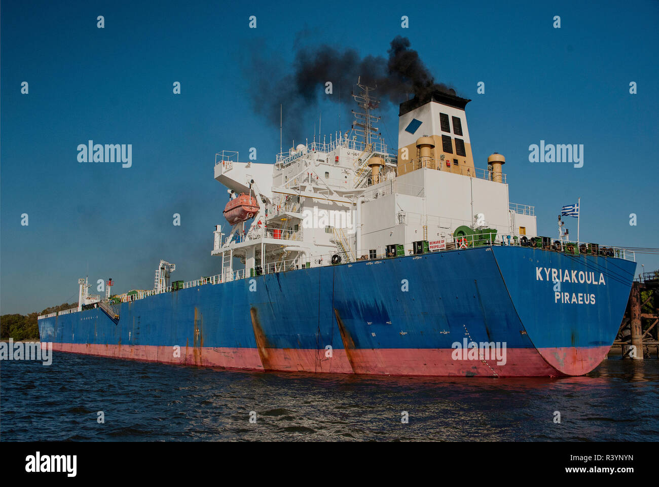 Mississippi river cargo missouri hi-res stock photography and images ...