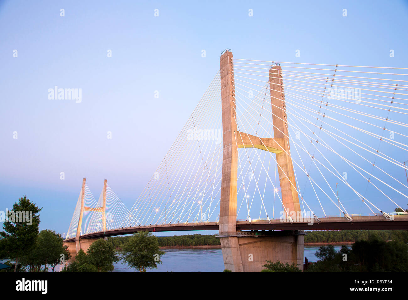 Bill emerson memorial bridge hi-res stock photography and images - Alamy