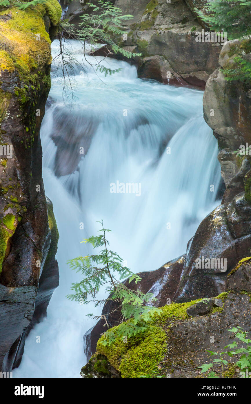 Avalanche gallery hi-res stock photography and images - Alamy